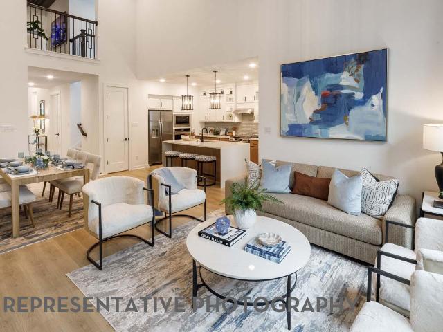 8808 Fallkill Dr