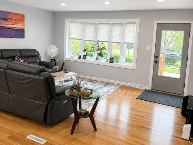 8808 S 85th Court
