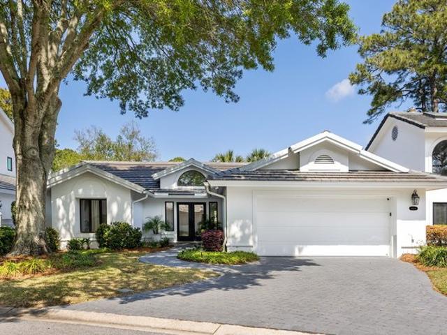 8808 Saint Andrews Dr, Miramar Beach, FL 32550