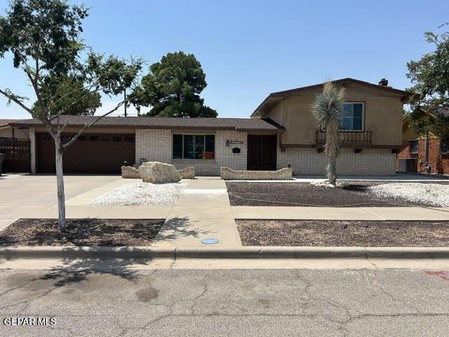 8808 Shaver Dr, El Paso, TX 79925