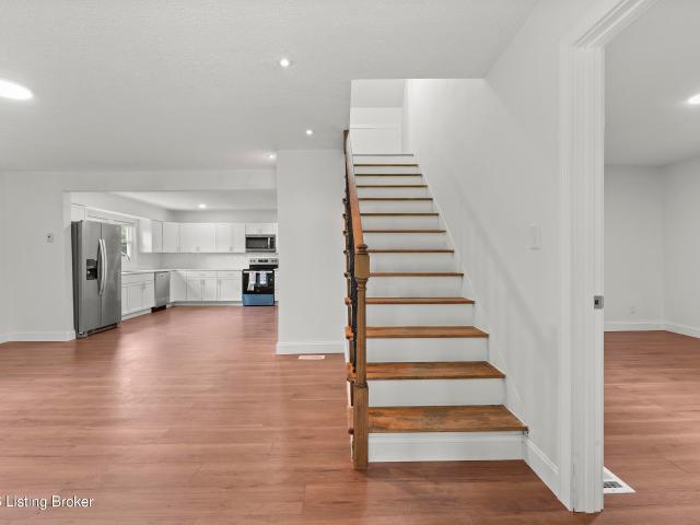 8809 Maple Rd