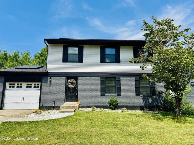 8809 Old Ironsides Dr, Louisville, KY 40228