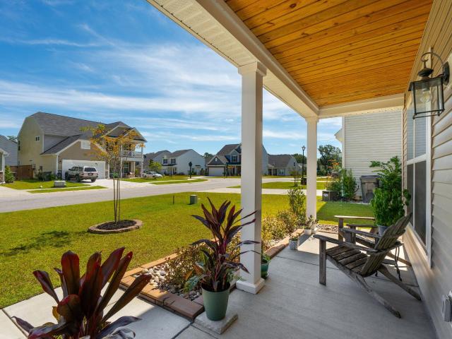 8809 Citronella Way, North Charleston, SC 29406 | MLS #25025 | Compass