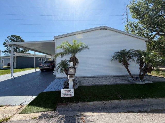 8809 Poe Dr, Tampa, FL 33615