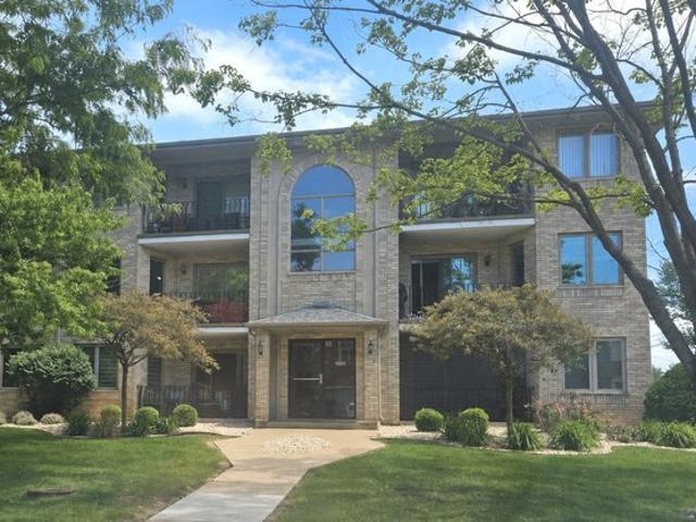 8809 S 79th Ave Apt 20, Hickory Hills, IL 60457