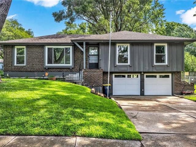 8800 McElroy Rd, Kansas City, MO 64134