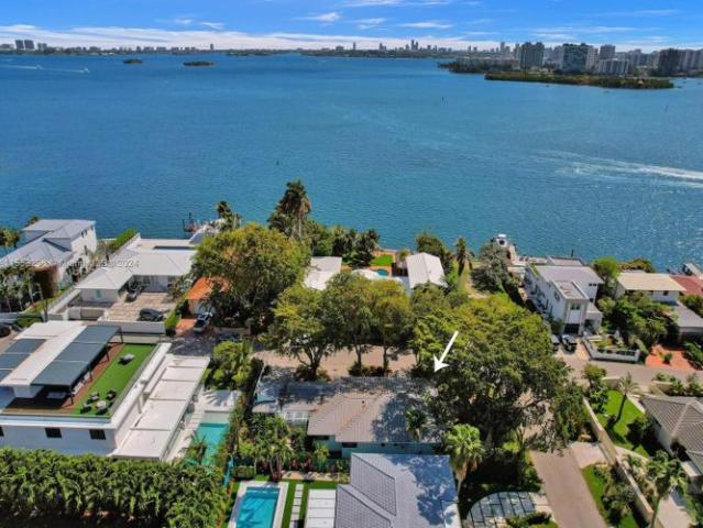 8800 N Bayshore Dr, Miami, FL 33138