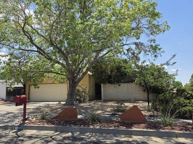 8800 Natalie Ave NE, Albuquerque, NM 87111