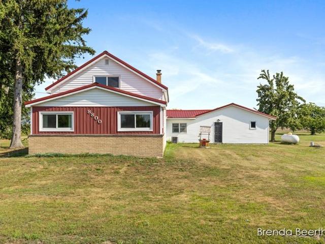 8800 Ellis Rd, Ravenna, MI 49451
