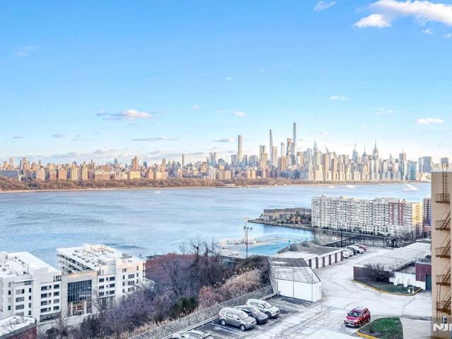 8800 JFK Blvd E # 7E