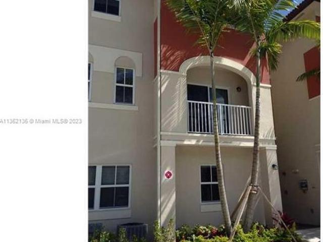 8800 97th Ave NW #206, Doral, FL 33178