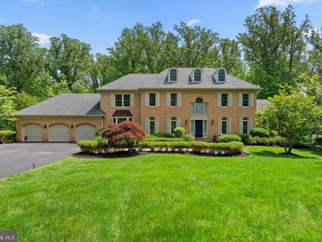 8801 Mary Mead Ct, Potomac, MD 20854