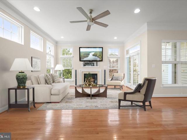 8801 Mirror Lake Way