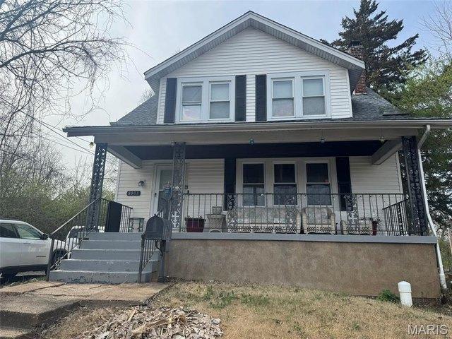 8801 Blewett Ave, Jennings, MO 63136