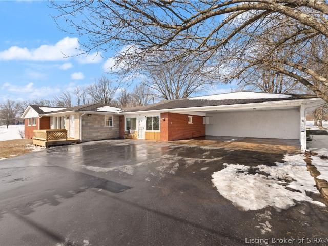 8801 County Rd. 403