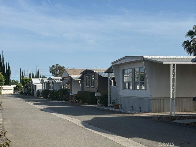 8801 Eton Ave Spc 35, Canoga Park, CA 91304