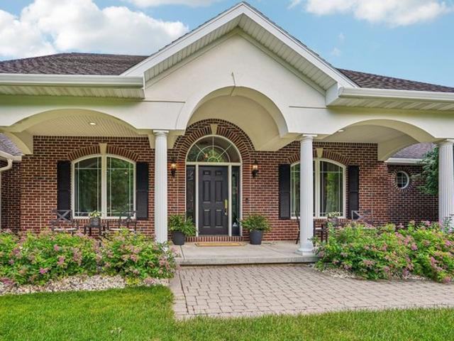 8801 Fairway Oaks Dr, Verona, WI 53593