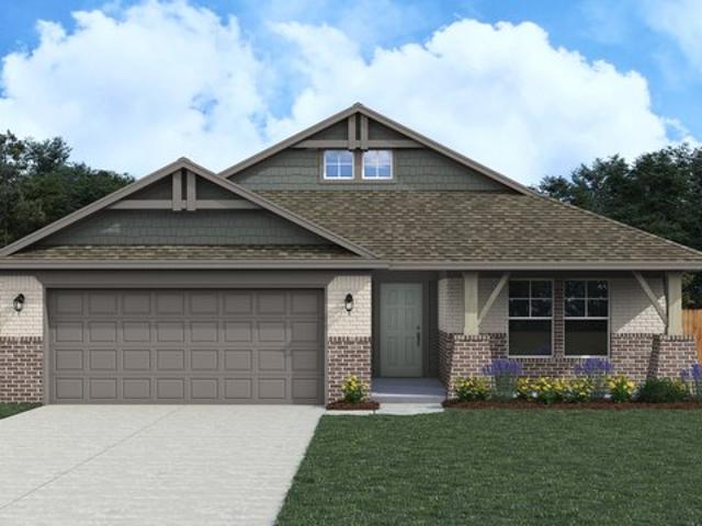 8801 Spruce St, Edmond, OK 73003