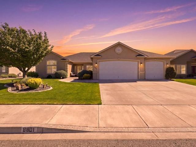 8801 W Clearwater Pl, Kennewick, WA 99336