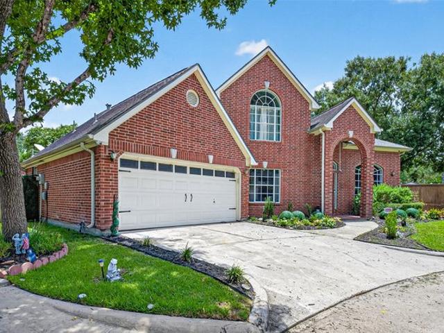 8802 Outview Ct, Houston, TX 77040