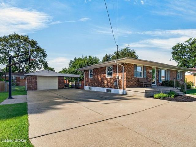 8802 Gladstonberry Pl, Louisville, KY 40258