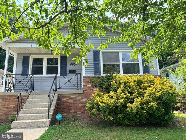 8802 34th Ave, College Park, MD 20740