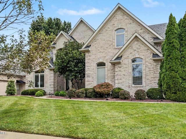 8803 Summit Ridge Dr