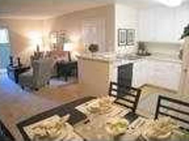 $880 / 2br 821ftÂ² *:☆,:*STEAL THIS DEAL*:☆,:*$250 OFF MOVE