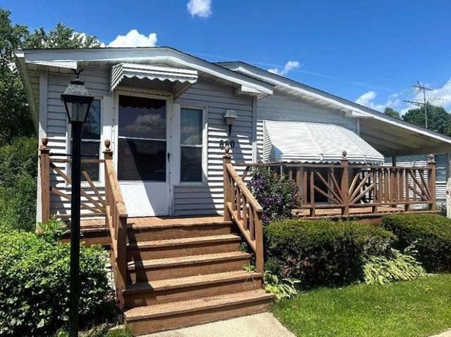 880 Carmella Ln, Elgin, IL 60120