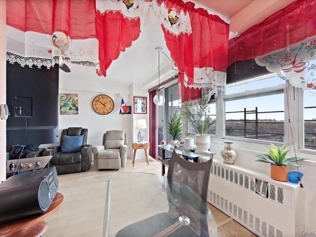 880 Boynton Avenue, Unit 13A | Compass