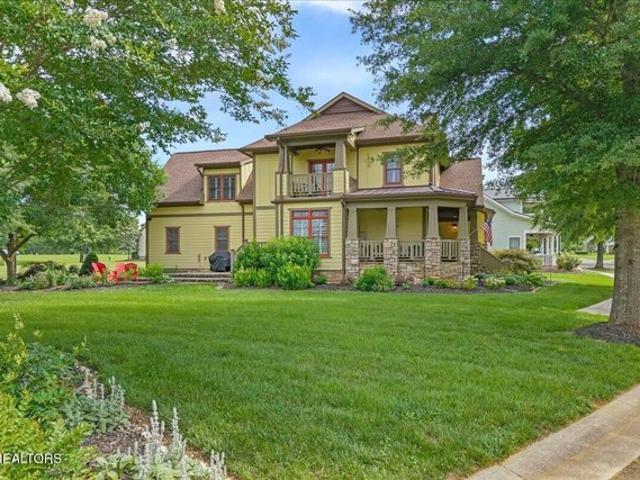 880 Bobcat Run Dr, Loudon, TN 37774