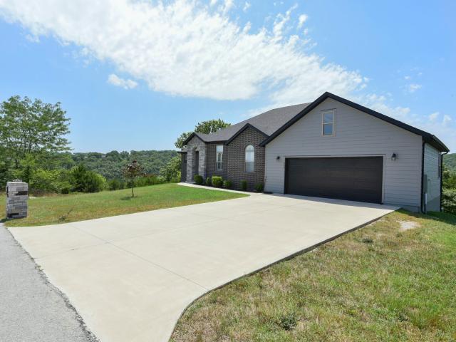 880 Black Forest Lane