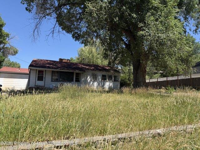 880 Garden Ln, Rifle, CO 81650
