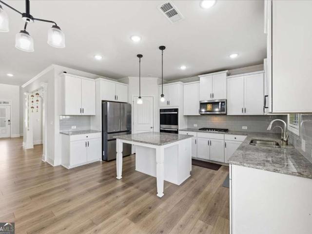 880 Garnet Drive