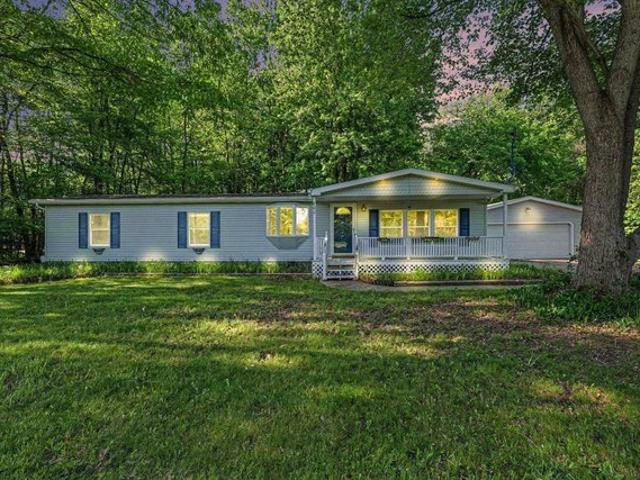 880 E Price Rd, Midland, MI 48642