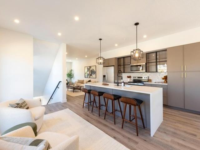 880 E Rowley Dr Unit 102, Millcreek, UT 84107