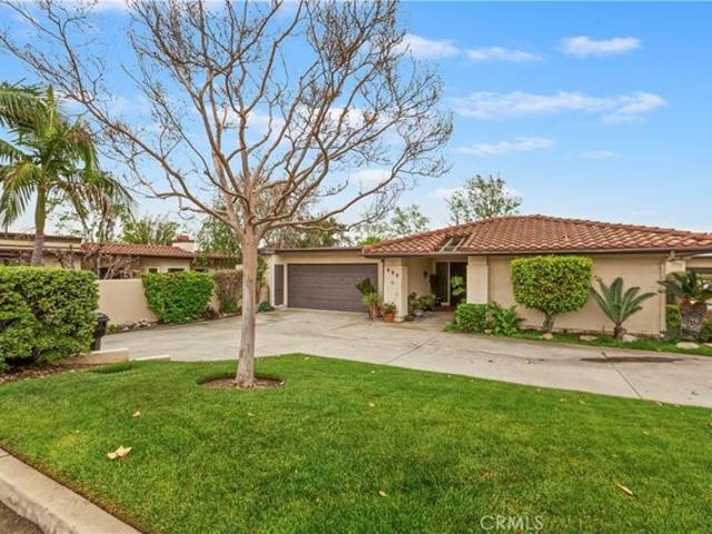 880 El Mirador, Upland, CA 91784