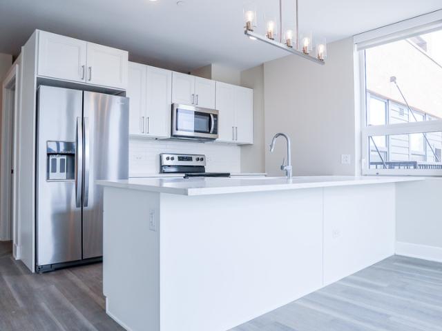 880 Lee Street # 315