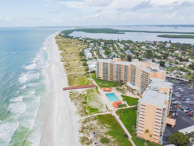880 Mandalay Ave Apt C1203, Clearwater, FL 33767