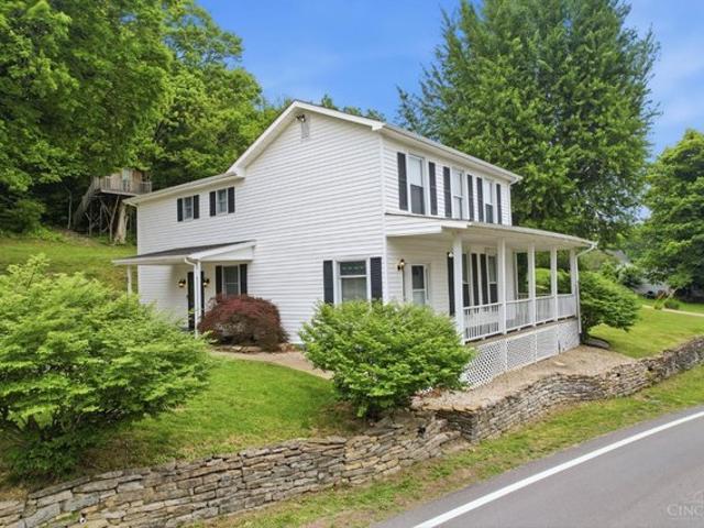 880 Market St, Huntington Township, OH 45101