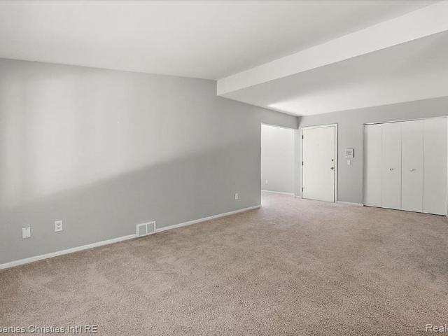 880 N Adams Road # 6