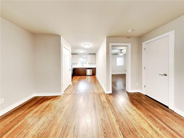 880 N Highland Avenue NE B3