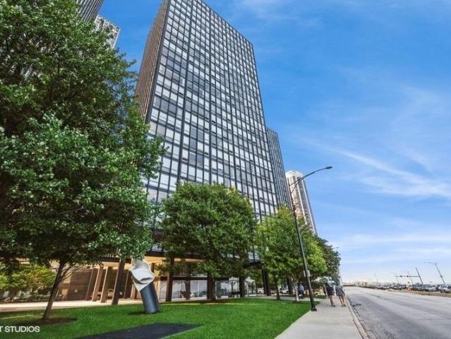 880 N. Lake Shore Drive, Unit 6F, Chicago, IL 60611