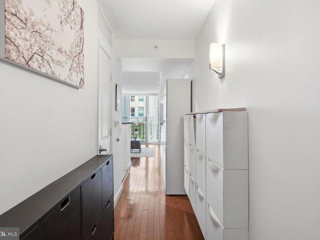 880 N Pollard Street # 425
