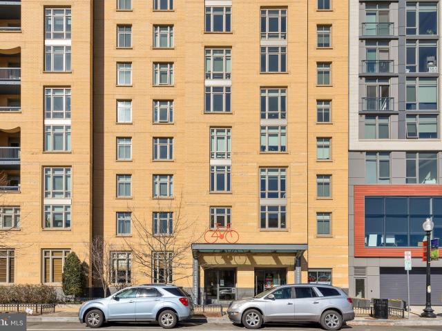 880 New Jersey Ave SE, Unit 1 BR, Washington, DC 20003 | MLS #DCDC2128