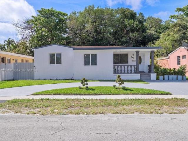 880 NE 155th Terrace, North Miami Beach, FL 33162
