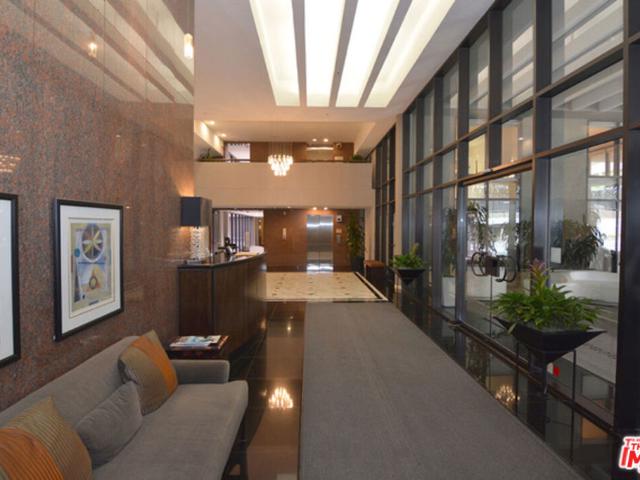 880 W 1st Street 524