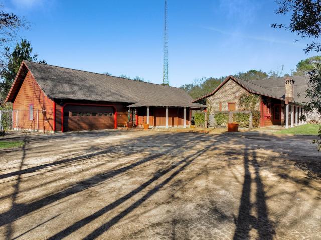880 W Walton Road