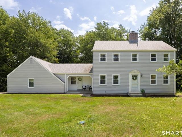 880 Whittemore Rd, Middlebury, CT 06762