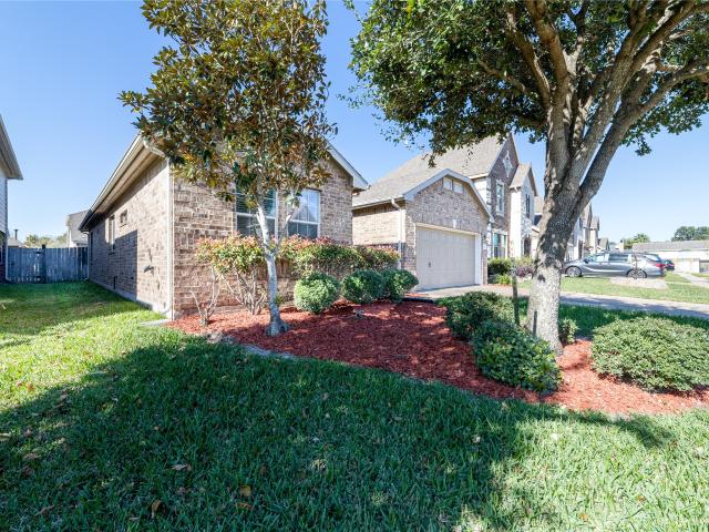 8814 Cedar Mound Ln, Houston, TX 77083 | MLS #54025 | Compass
